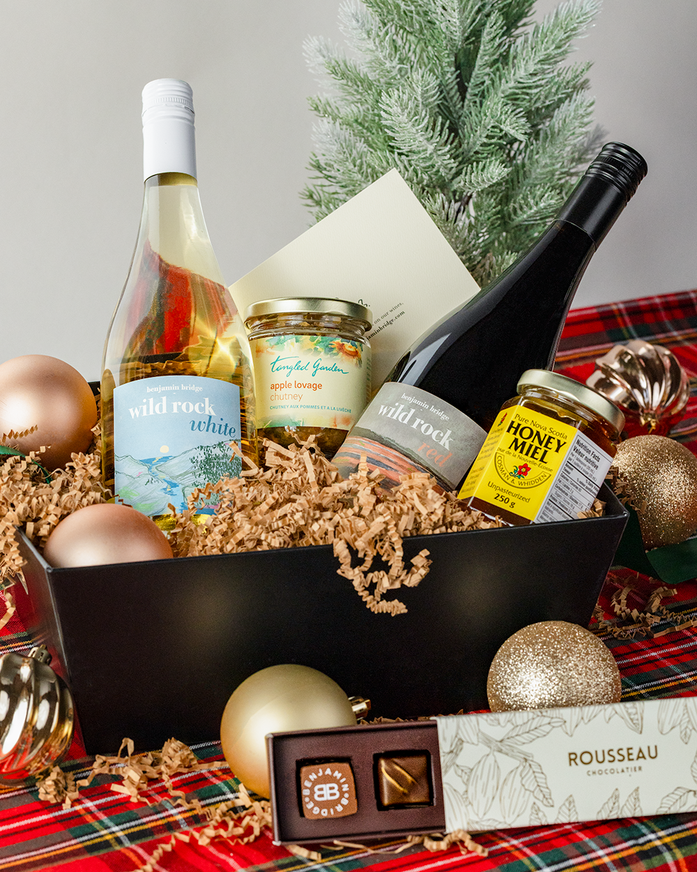 Love Local Gift Basket – Benjamin Bridge